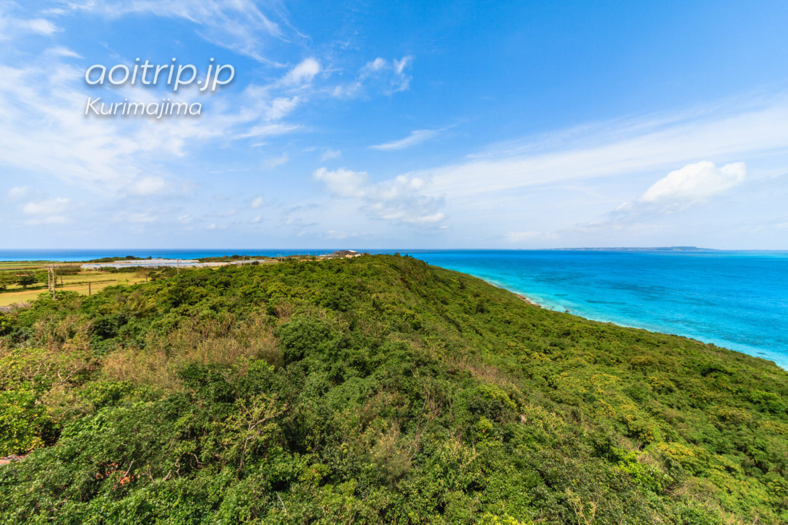 来間島の竜宮城展望台｜Ryugujo Observatory, Kurima Island | あおいとりっぷ