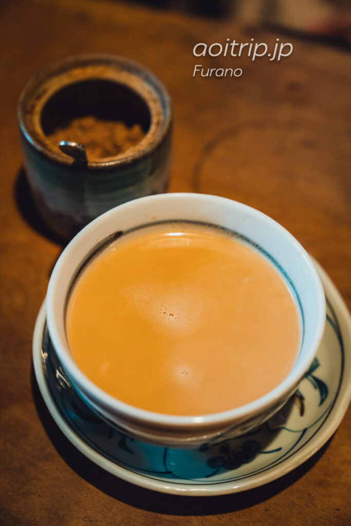 唯我独尊 富良野の名物オムカレー Yuiga Doxon, Furano | あおいとりっぷ